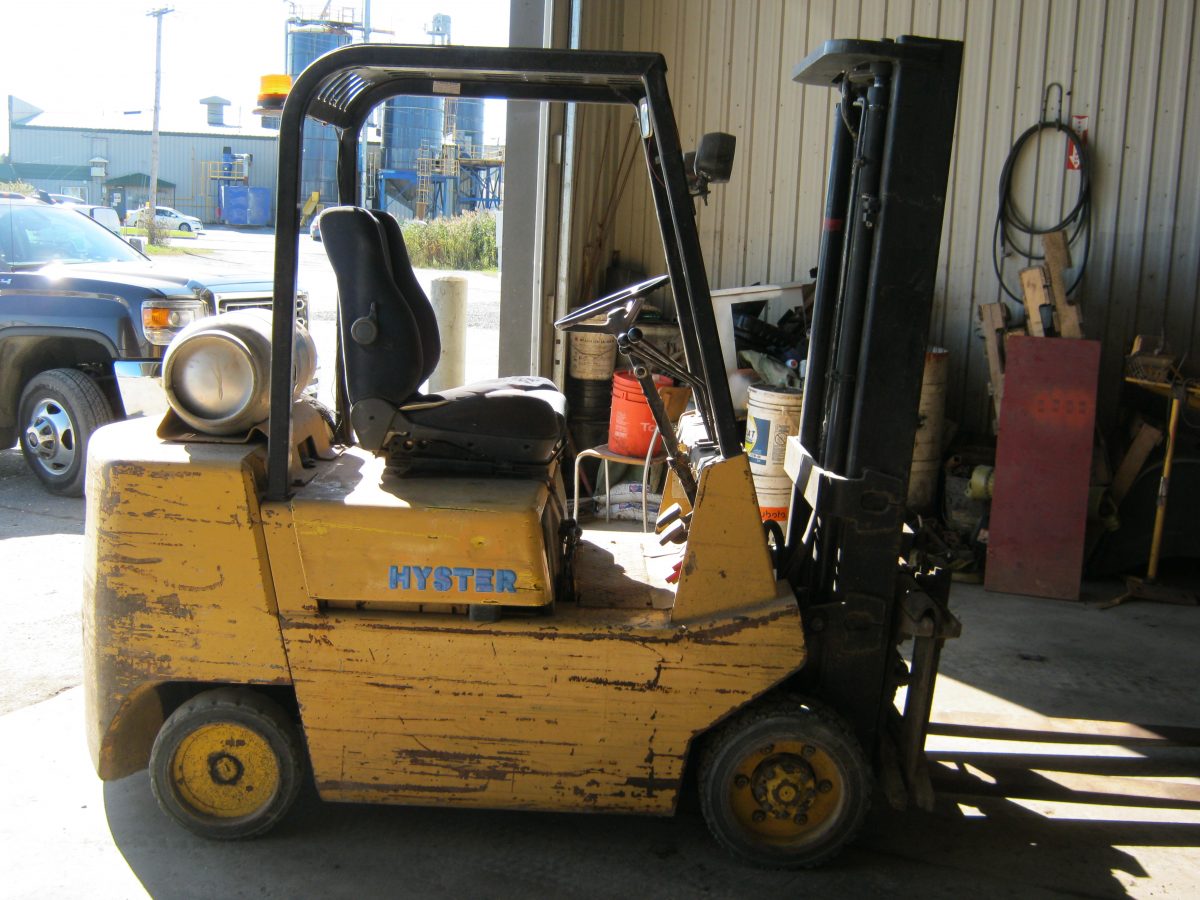 LIFT CHARIOT ÉLÉVATEUR HYSTER 4000LBS - Machinerie HD